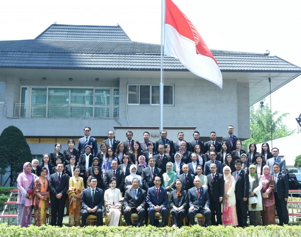 Sekretariat Kabinet Republik Indonesia | Berkunjung ke KBRI di Seoul ...