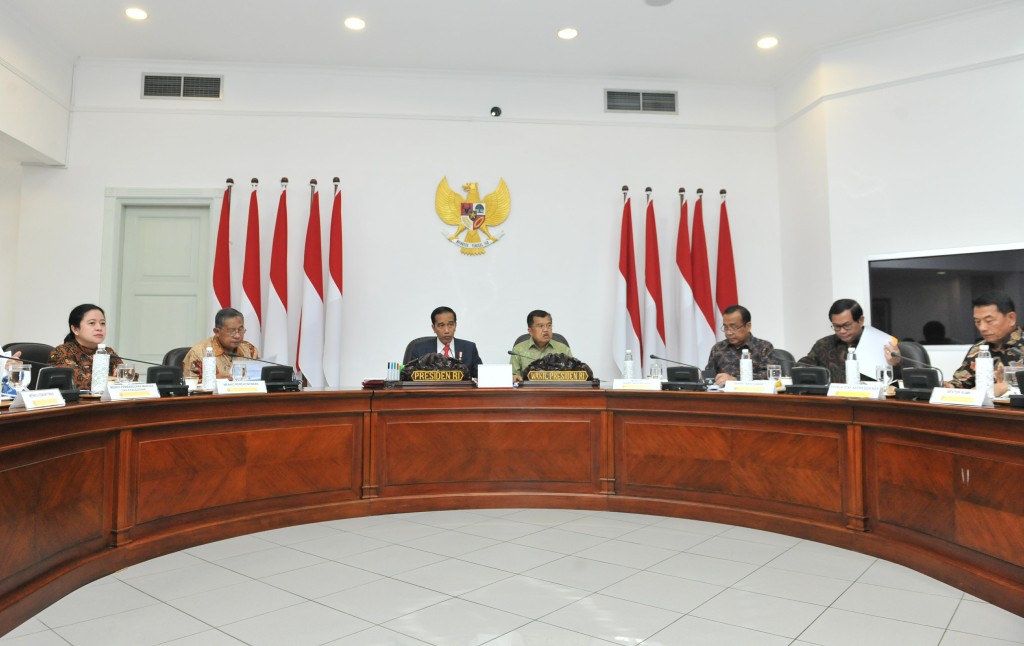 Sekretariat Kabinet Republik Indonesia | Presiden Pimpin Rapat Terbatas ...