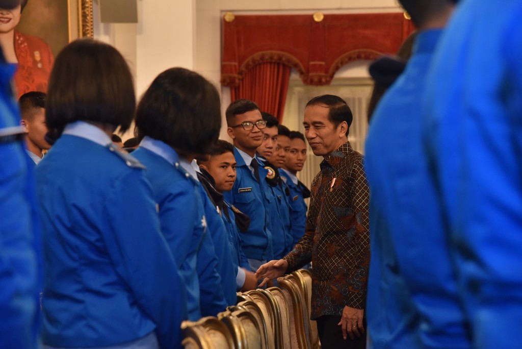 Sekretariat Kabinet Republik Indonesia | Terima Siswa SMA Tarnus ...