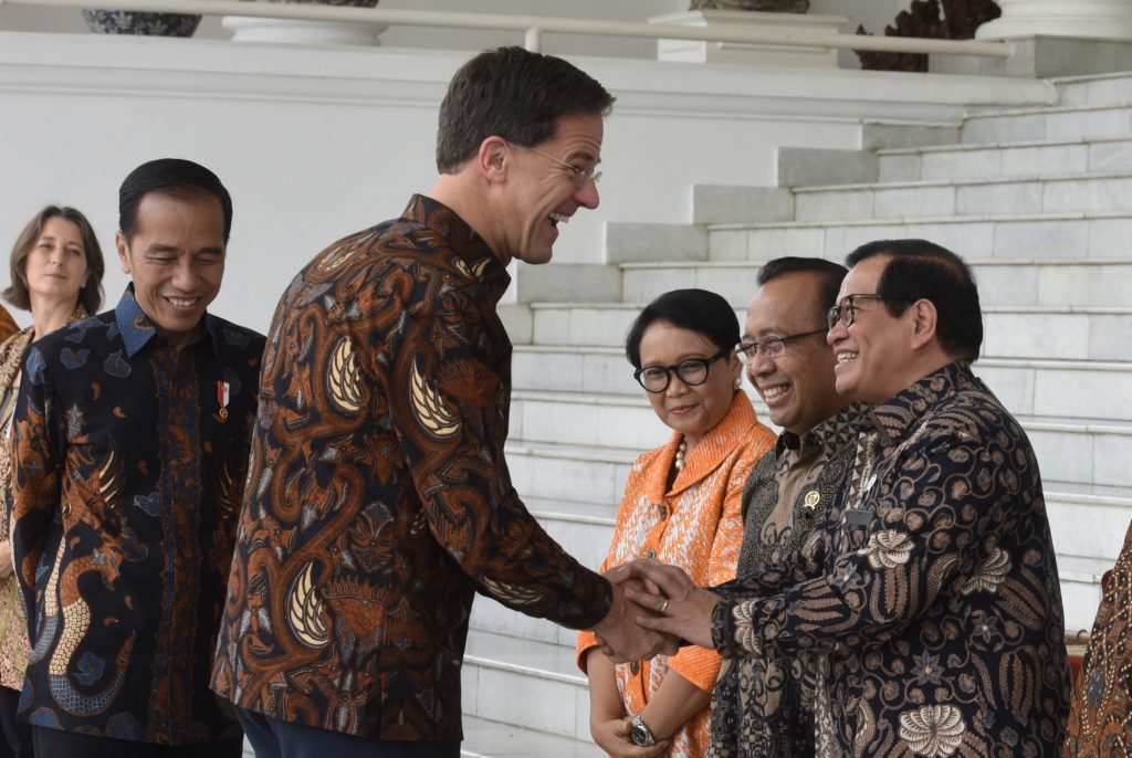 Sekretariat Kabinet Republik Indonesia | Batik as Dress Code for ...