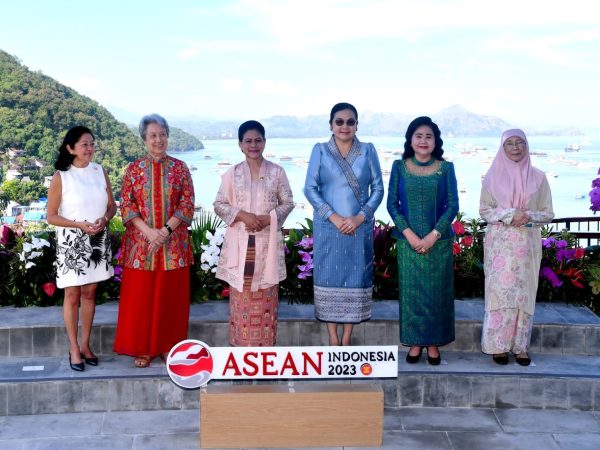 Sekretariat Kabinet Republik Indonesia | First Lady Iriana Jokowi Hosts ...