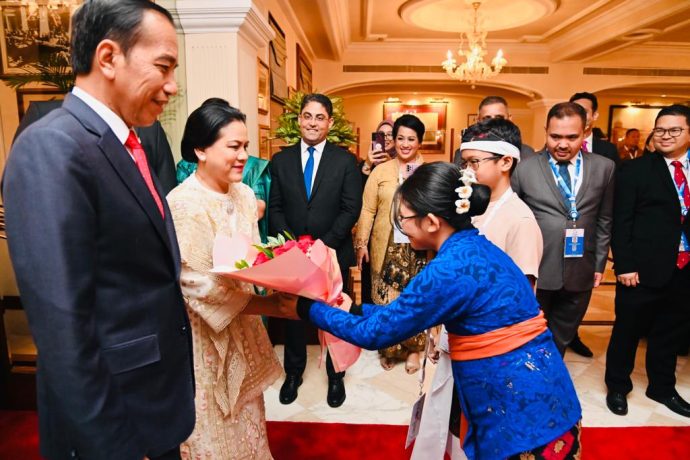 Sekretariat Kabinet Republik Indonesia | Presiden Jokowi dan Ibu Iriana ... Sekretariat Kabinet Republik Indonesia | Presiden Jokowi dan Ibu Iriana ...