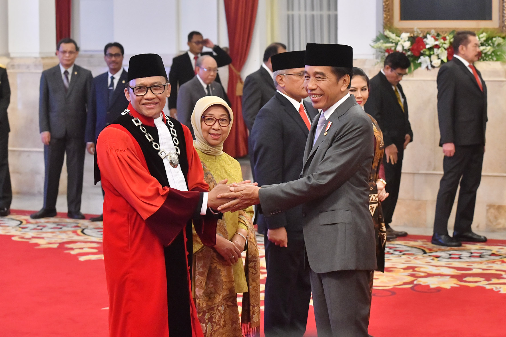 Sekretariat Kabinet Republik Indonesia | Presiden Jokowi Lantik Ridwan Mansyur Sebagai Hakim ...