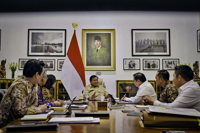 Sekretariat Kabinet Republik Indonesia | Presiden Prabowo Terima Laporan APBN 2024, Outlook ...