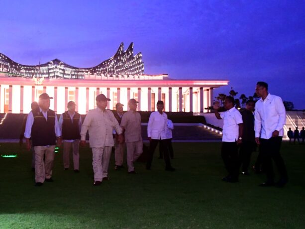 Sekretariat Kabinet Republik Indonesia | President Prabowo Inspects ...