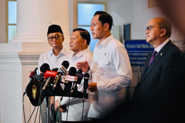 Sekretariat Kabinet Republik Indonesia | Gov’t to Build North Java ...